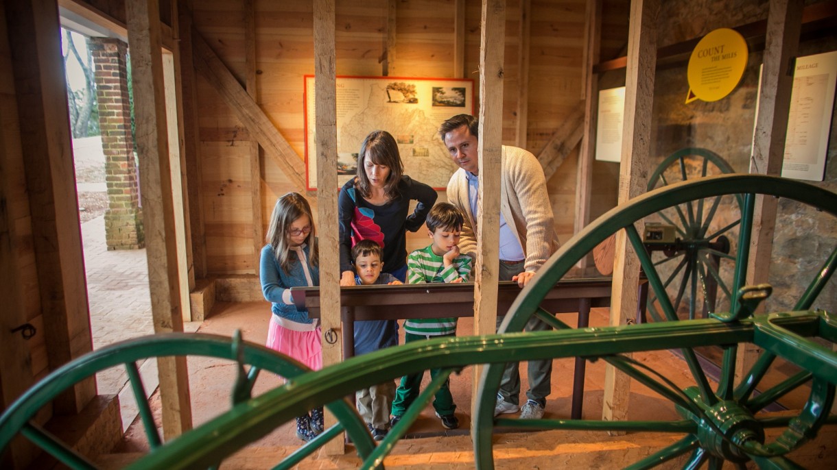 North Wing Exhibits | Monticello